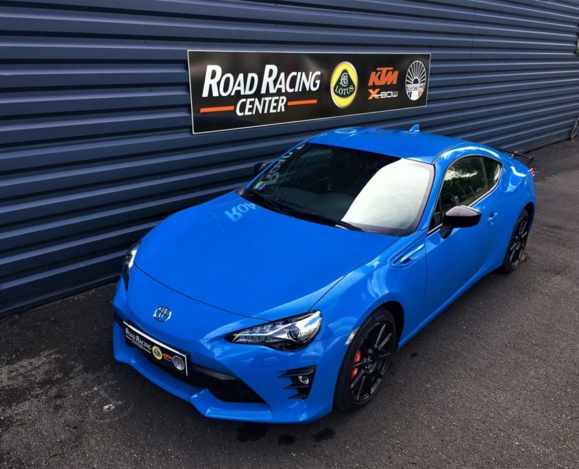 TOYOTA GT86 Racing Blue Edition