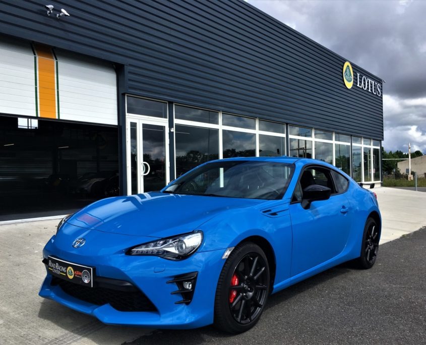 TOYOTA GT86 Racing Blue Edition