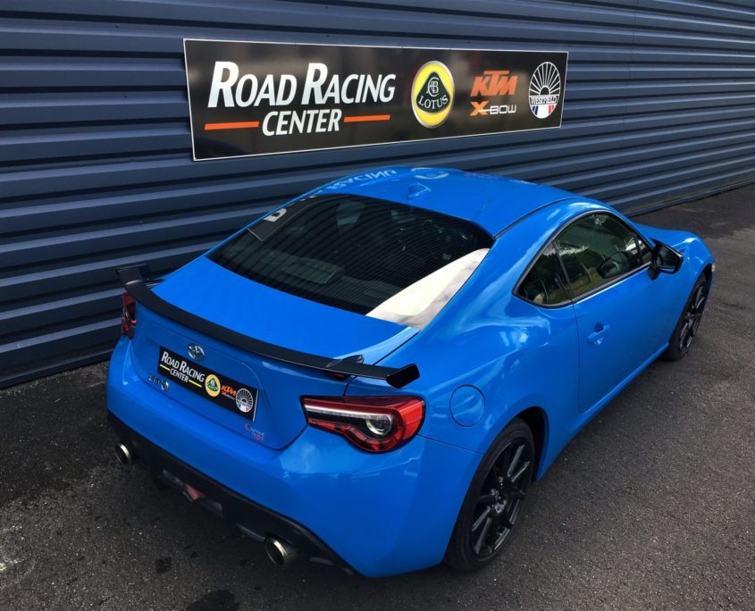 TOYOTA GT86 Racing Blue Edition